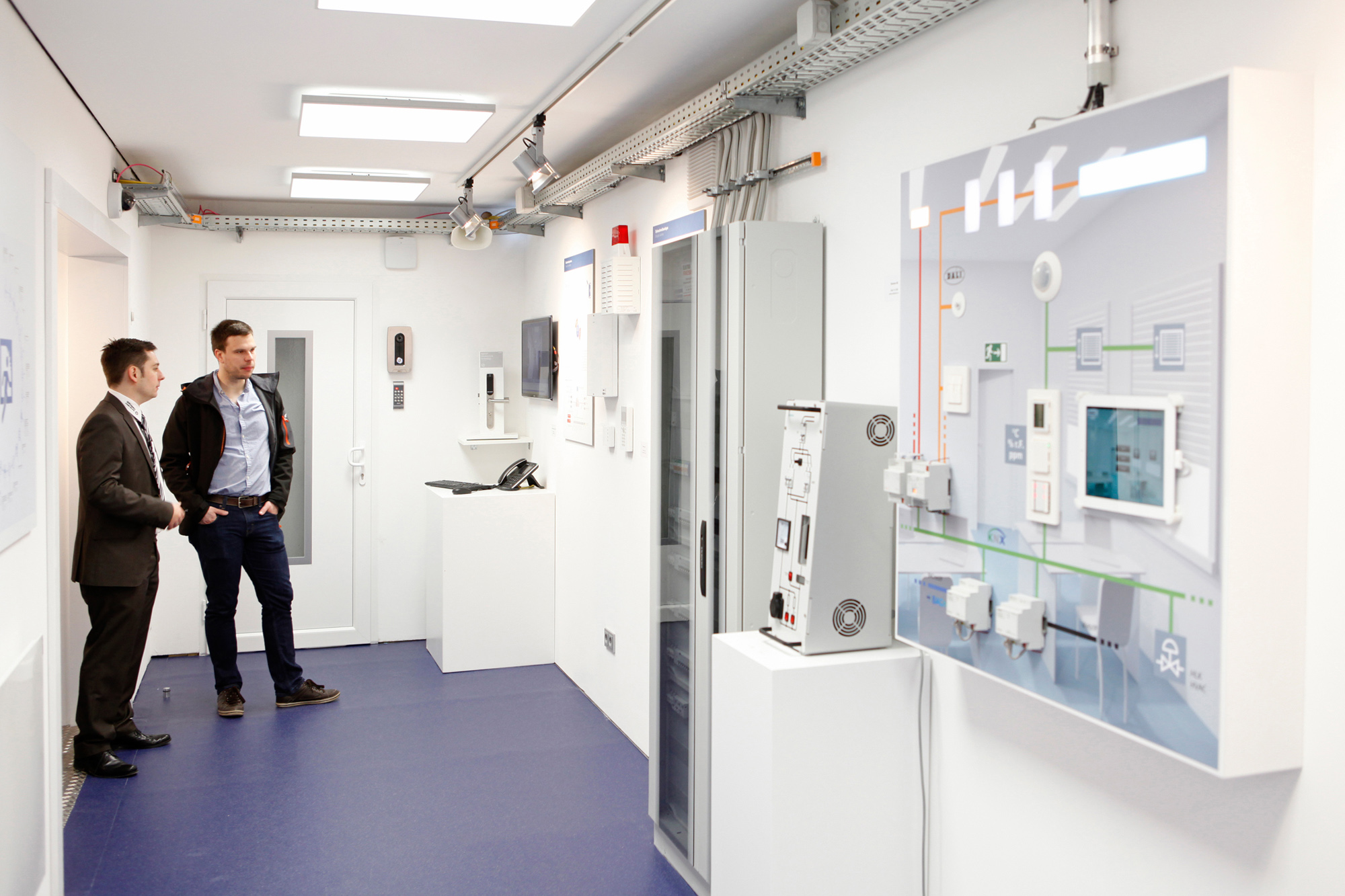 MICROSENS - MICROSENS Presents the Core Component of the Special Exhibition Digital Building