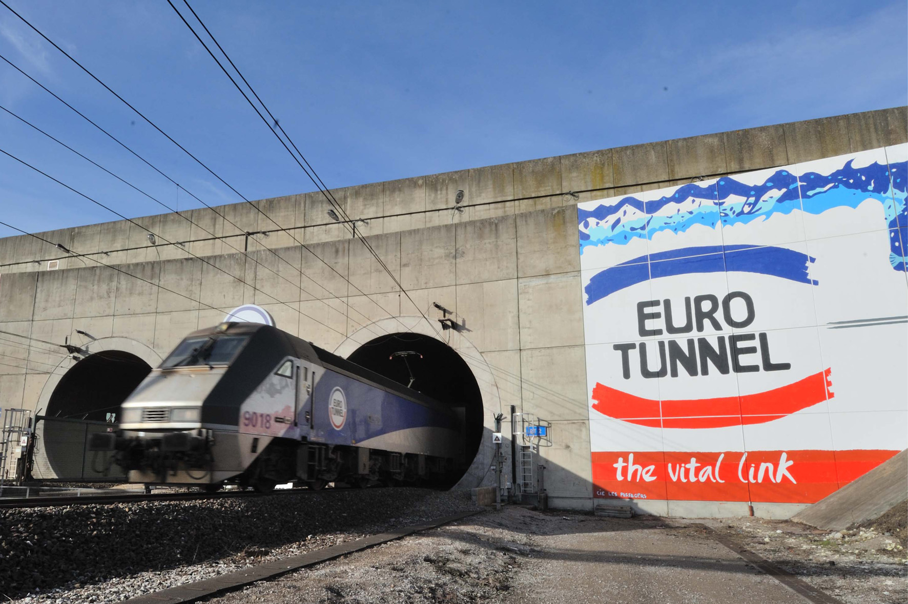 MICROSENS - Eurotunnel signs contract with MICROSENS