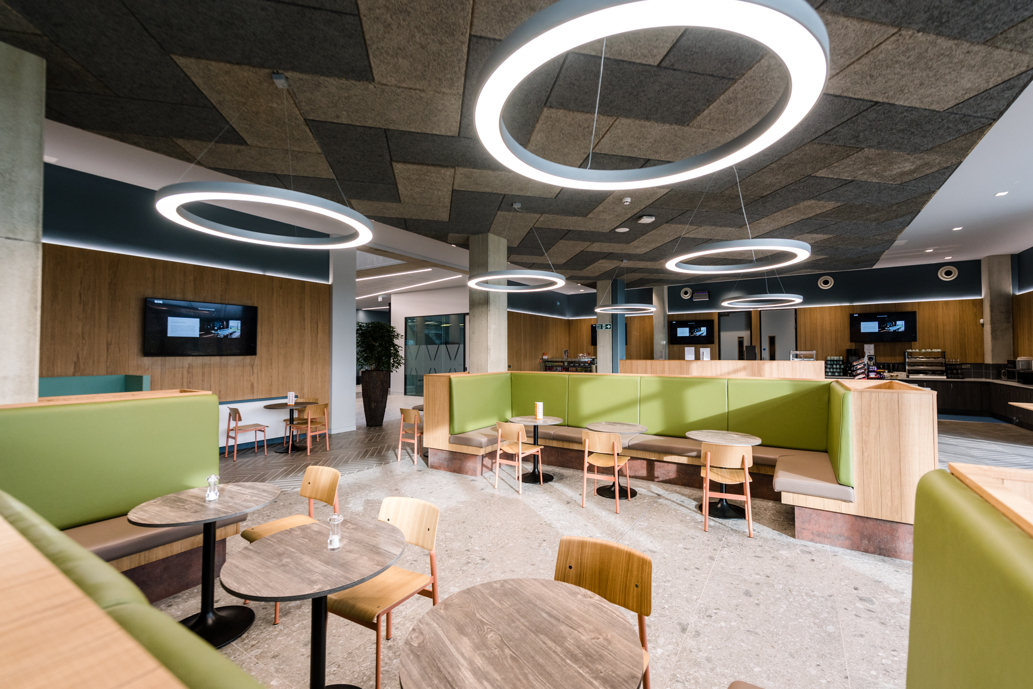 MICROSENS - MICROSENS Fiber To The Office Premieres in Ireland: CDE ...