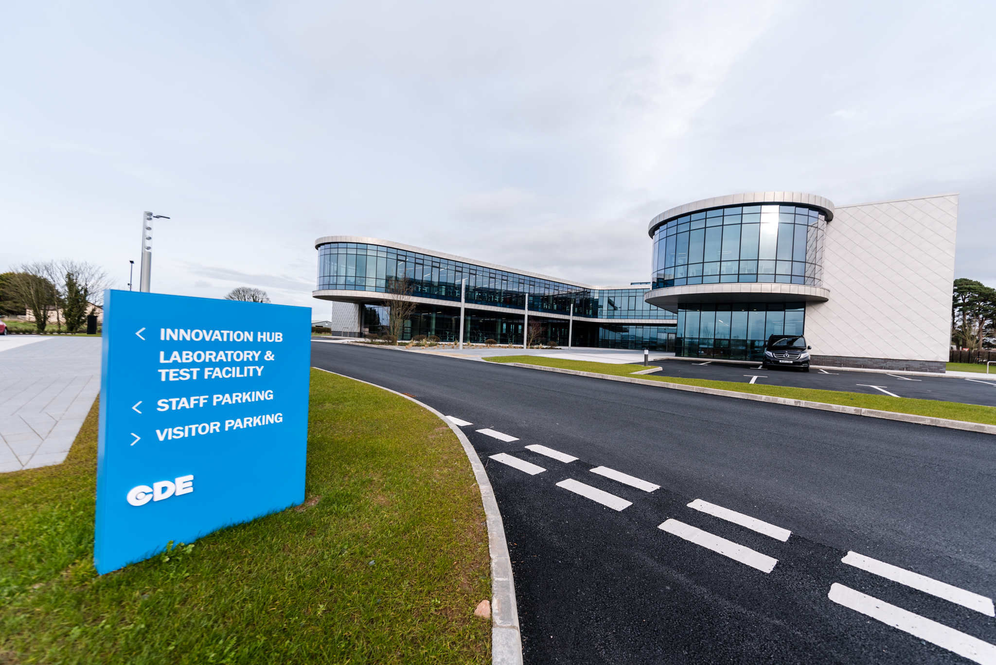 MICROSENS - MICROSENS Fiber To The Office Premieres in Ireland: CDE ...